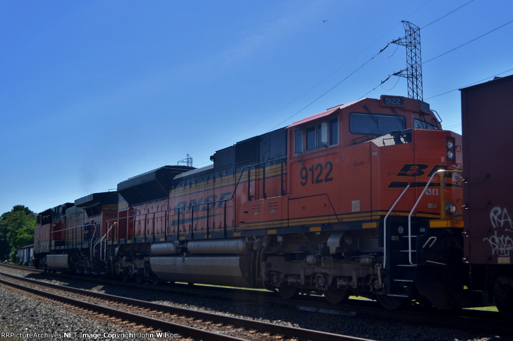 BNSF 9122